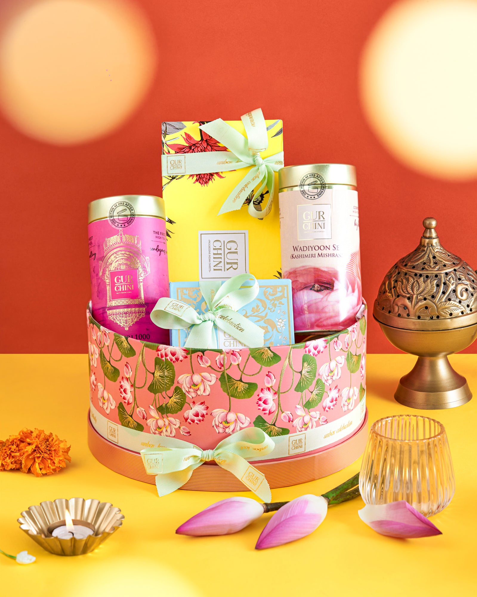 Luxury Round Pink Lotus Hamper